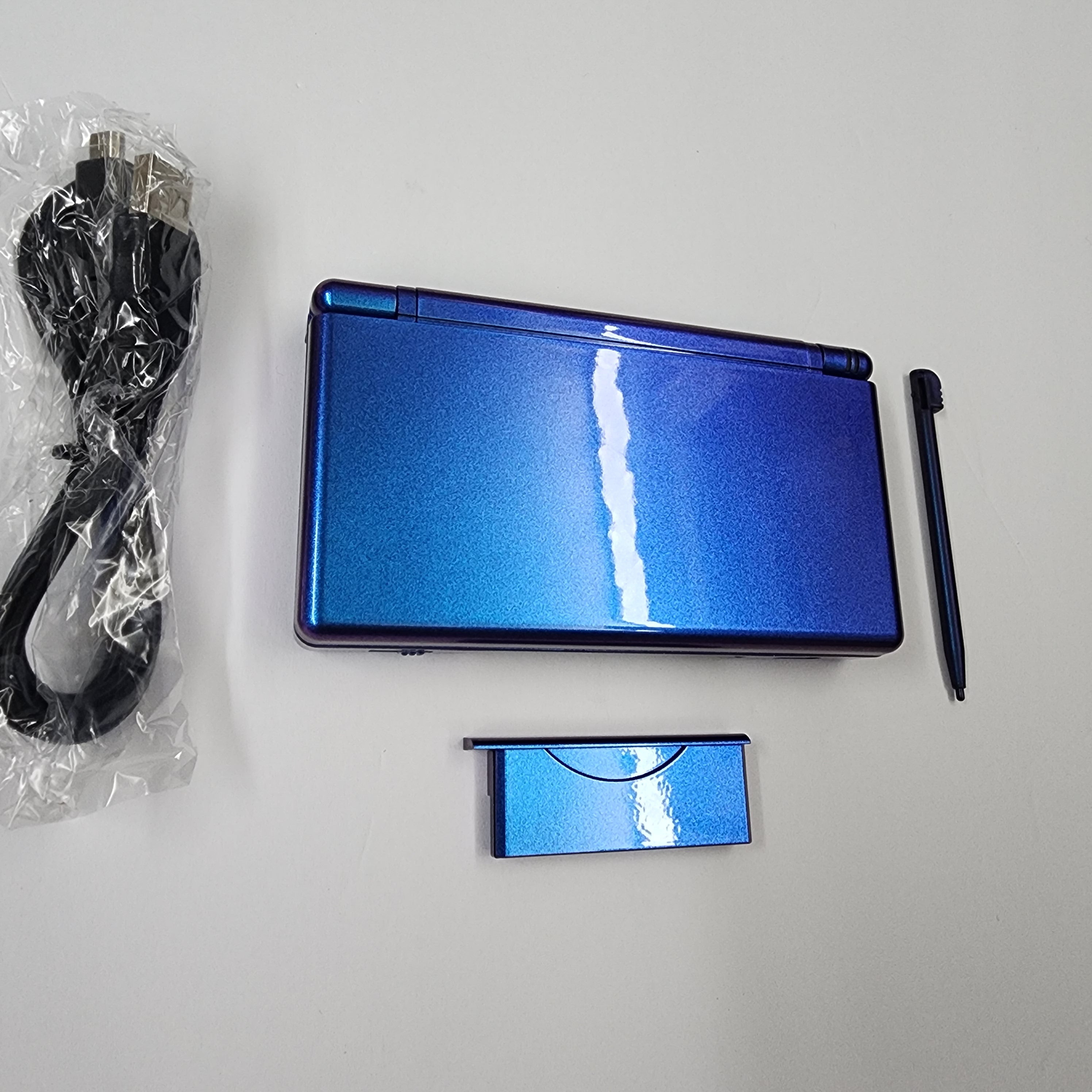 Custom DS Lites – Retro Revolution